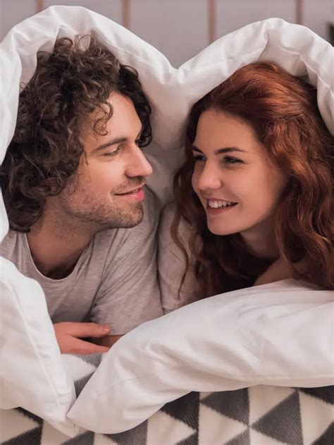 6 Tips Berhubungan Intim Yang Tepat Agar Cepat Hamil