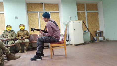 Арсен Мірзоян дав концерт для бійців 108 ї Дніпровської бригади ТрО фото Читайте на Ukr Net