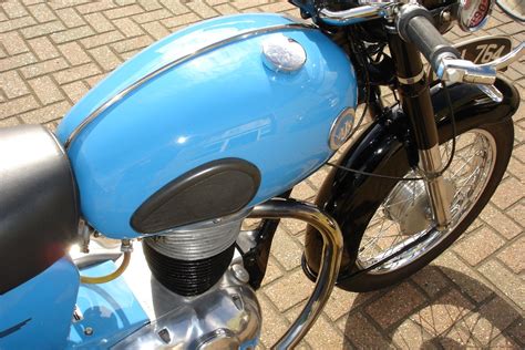 Ajs Model 8 350 1960 1962 Specs Performance And Photos Autoevolution