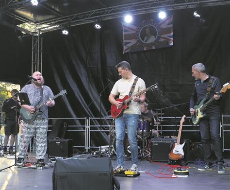 Delph To Rock As Party In The Park Returns Saddleworth Independent