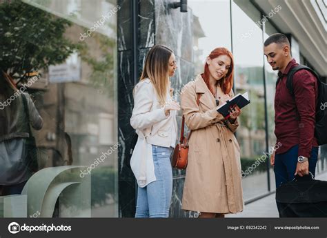 Business People Collaborating Vibrant City Analyzing Data Brainstorming Ideas Achieving — Stock