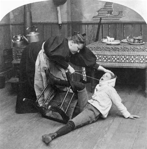 Шүдний эмч гэх ойлголт байхгүй үед шүдний өвчинг хэрхэн шийдвэрлэдэг