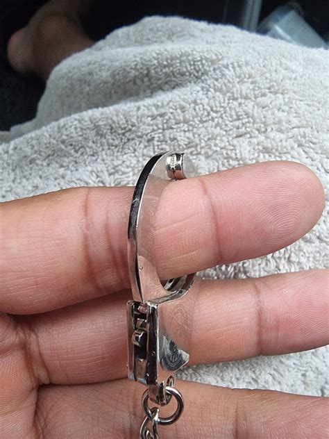 수갑 주웠다 유머움짤이슈 에펨코리아