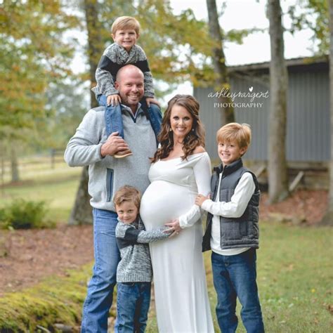 Майка на три деца роди шестзнаци