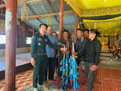 កាំភ្លើងច្នៃ ប្រើហ្គាស ចំនួន០៨ដើម ត្រូវកម្លាំងនគរបាលរដ្ឋបាលប៉ុស្តិ៍ឃុំសាលាវិស័យដកហូត