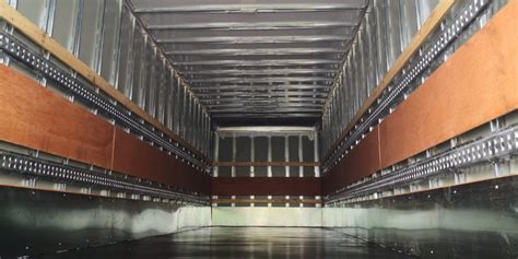Riel Logístico Carrocerías Panamá Sa