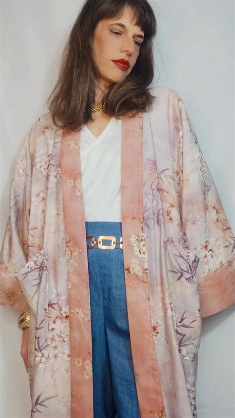 Tamar Ziv ‎חדש קימונו יפני פרחוני פריחת הדובדבן🌸 עליונית קרדיגן