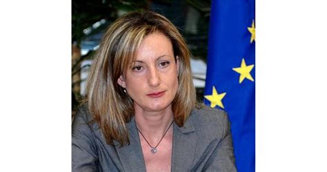 Зинаида Златанова Службите са оголен нерв