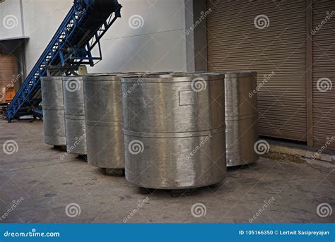 Container For Solvent Storage In The Warehouse And Factory Plastic