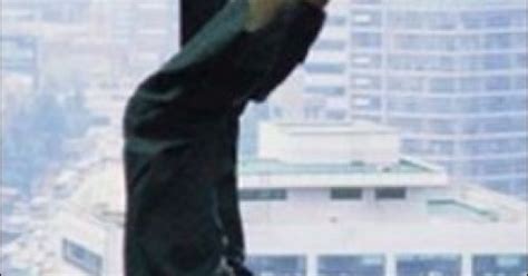 메뚜기 자세 요가일명 유지태 요가