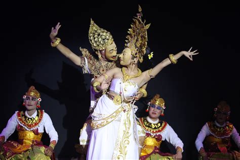 Janger Semara Ratih Tebarkan Pesan Cinta Lewat Tari