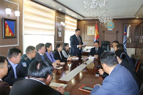 📌УВС АЙМГИЙН ЗАСАГ ДАРГААР С БАТЖАРГАЛ ТОМИЛОГДОЖ АЖЛАА ХҮЛЭЭН АВЛАА