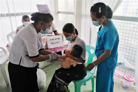 ဘုတ်ပြင်းမြို့၌ အသက် ၂ နှစ်အောက်ကလေးငယ်များကို ပုံမှန်ကာကွယ်ဆေးထိုးနှံ၊ တိုက်ကျွေးခြင်းနှင့