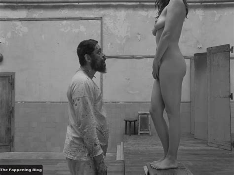 léa seydoux full frontal nude the french dispatch 6 pics video