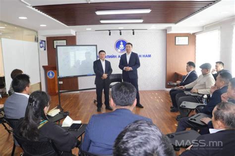 Нийслэлийн Ардчилсан намын удирдлагууд ерөнхий сайд асан Н Алтанхуягтай уулзлаа