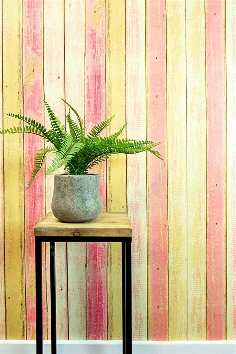 کاغذ دیواری لایه بردار و استیک توسط Happy House چوب مصنوعی مضطرب صورتی برای دیوار لهجه