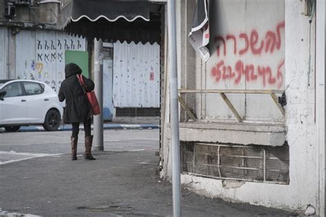 Shomrim Tel Avivs Crime Quarter 31 Brothels Drug Deals On Deckchairs And No Police