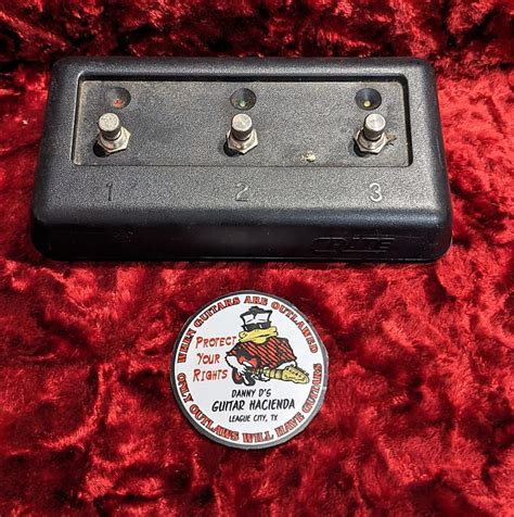 Crate 3 Button Footswitch Reverb