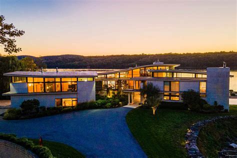 Hudson River Valley Mansions