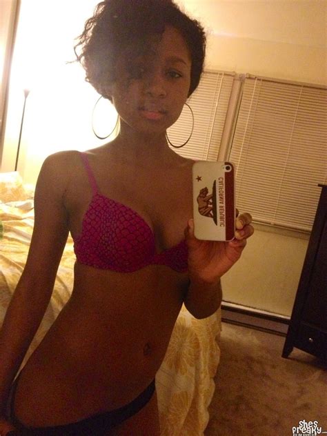 Pyt Shesfreaky