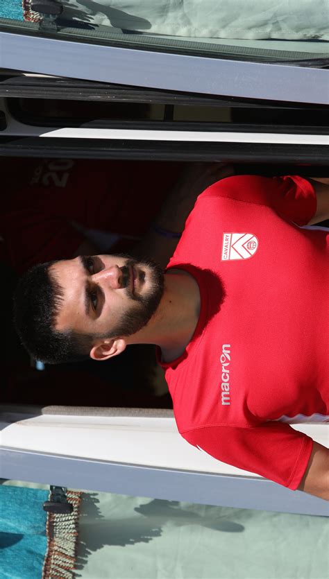 Cavalry Fc Inks Cpl U Sports First Overal Pick Gabriel Bitar Canadian Premier League