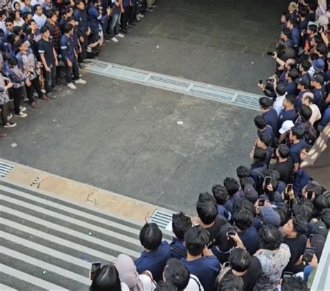 Momen Viral Parade Wisuda Itb Curi Perhatian Netizen