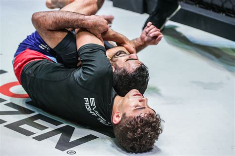 Best Submission Grappling Finish Of 2023 Mikey Musumeci Taps Out