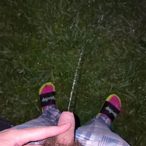 Public Pee Video Thisvid Com