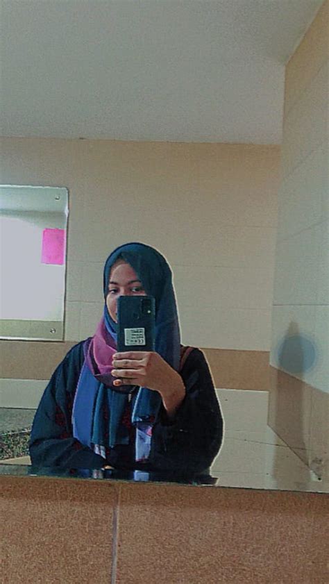 Ayesha Siddika Medium
