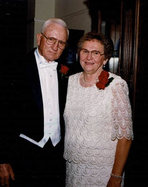 Robert Eugene Hogue Bluebonnet News