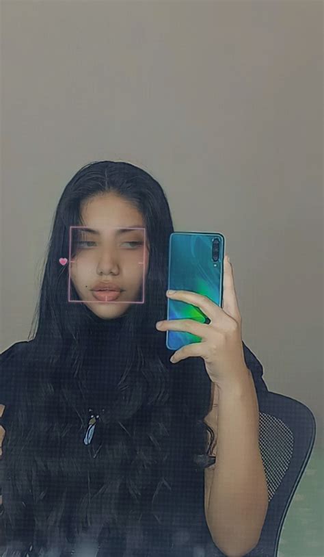 Pin By Laura Talavera On Laurafernanda4007 In 2022 Mirror Selfie Selfie Scenes