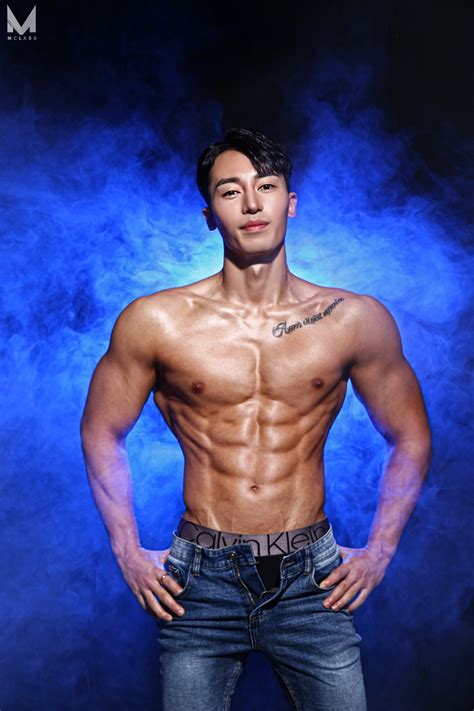 d 포트폴리오 바디프로필 남 바디프로필 오디션프로필사진 세미누드 프로필사진 스튜디오 프로필사진촬영 프로필촬영 성내동 사진관 천호동 사진관 풍납동사진관 전문