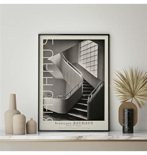 바우하우스 포스터 티몬