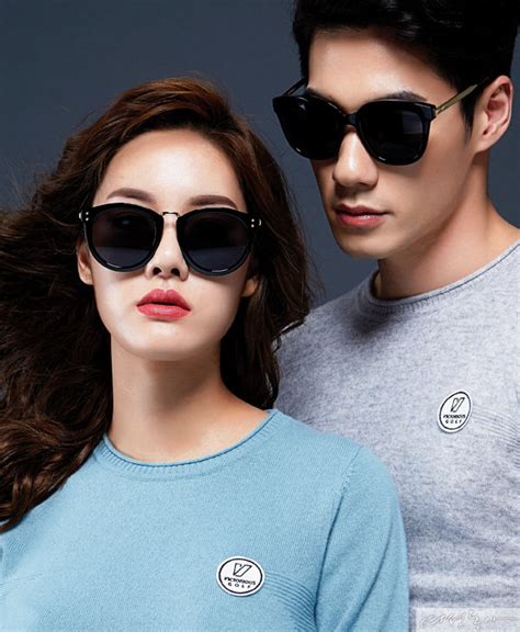 Sunglasses at night여성동아