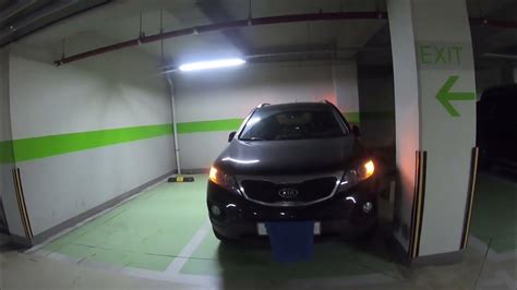 쏘렌토 기존 룸미러 하이패스 통신불량 고장으로 신형 역삼각 하이패스룸미러 교환 설치 완료 영상입니다 이외의 룸미러 떨어짐 액정파손 흔들거림등의 수리정보를 제공합니다