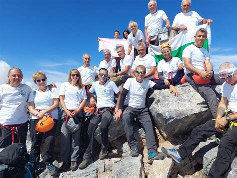 Туристи от Казанлък покориха дома на боговете планината Олимп Новини за Казанлък