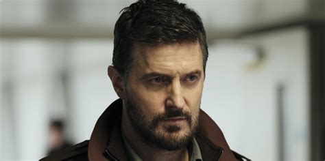 So Who Is Richard Armitages Boyfriend