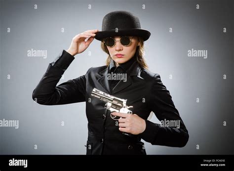 Gangsta Girl With Gun