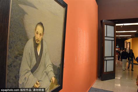 “塔高水长——弘扬长征精神、延安精神美术作品展”受观众欢迎