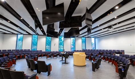 Classroom In The Round Campus Instructional Facility