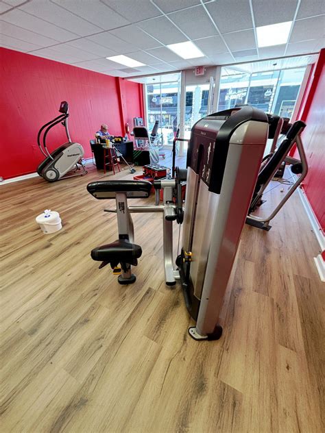 Precor Bicep Curl Machine Discovery Model