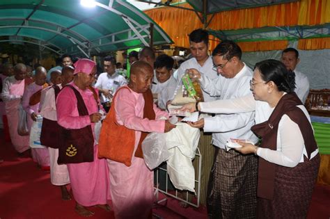 ပဲခူးမြို့ ရွှေမော်ဓောစေတီတော်မြတ်ကြီး ဗုဒ္ဓပူဇနိယပွဲတော် သံဃာအပါး ၅၀၀ ဆွမ်းဆန်စိမ်းလောင်းလှူပ