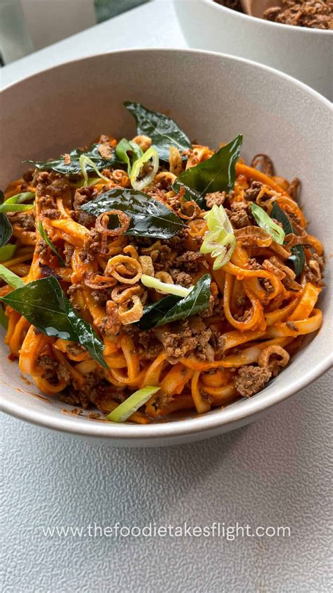Chinese Scallion Oil Noodles The Foodie Takes Flight