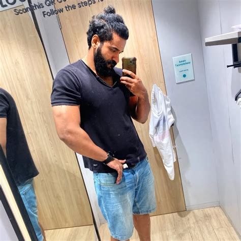 Robin Robin Rohith On Threads