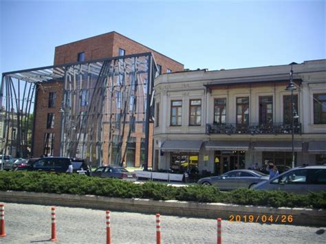 ზაარბრიუკენის მოედანი თბილისი