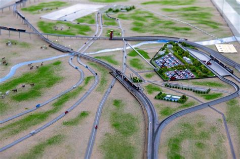 Гашуунсухайт Ганцмод боомтын хил дамнасан төмөр замын бүтээн байгуулалтыг эхлүүллээ