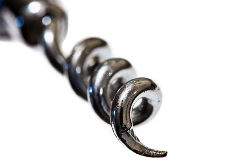 전통적인 코르크 흰색 배경에 고립의 뾰족한 금속 나선의 근접 촬영 0명에 대한 스톡 사진 및 기타 이미지 0명 가정의 방 강철 Istock