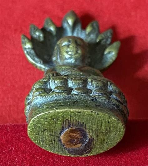 พระกริ่งปวเรศ นาคปรก เนื้อสัมฤทธิ์ กรุวัดพระแก้ว วังหน้า Ennxo