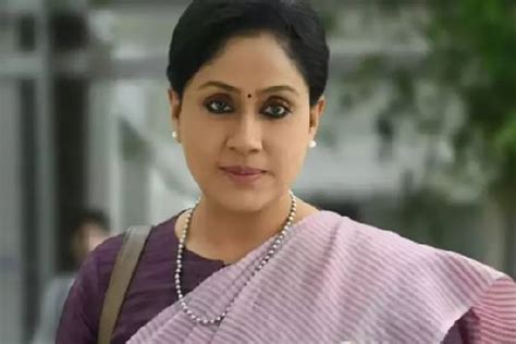 குழந்தை பெத்துக்க கூடாதுனு முடிவெடுத்தேன் நடிகை விஜயசாந்தி ஓபன் டாக்