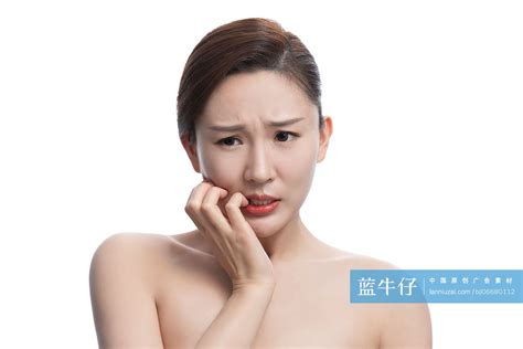 年轻女子牙疼 蓝牛仔影像 中国原创广告影像素材